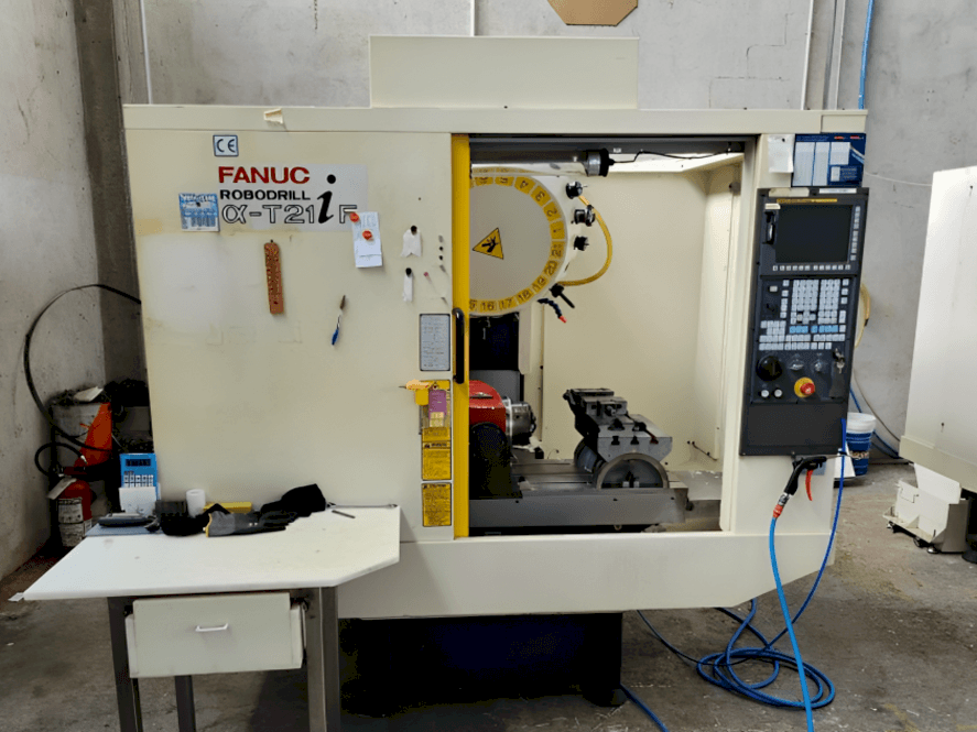 FANUC Robodrill Alpha T21iF Vertical Machining center