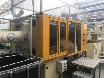Husky H225 RS 45/38 Injection Moulding Machine