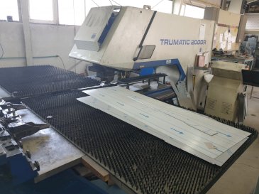 Pre-Owned Trumpf Trumatic 2000R Punching Machine