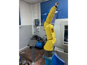 FANUC LR MATE 200 ic Robot