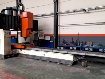 DYE FD-3600 Milling machine