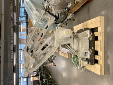 Used ABB IRB 460-110/2.4 - Robot For sale | gindumac.com