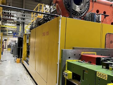 HUSKY SGM 3150t Injection moulding machine