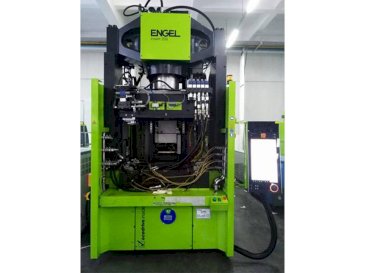 ENGEL insert 1350H / 200 con máquina de moldeo por inyección MuCell