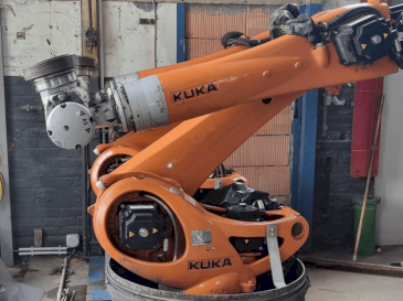 Used KUKA KR 90 R3100 extra C-F-HP | Robot Arm For Sale