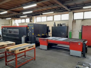 Amada LCG 3015 Laser cutting machine