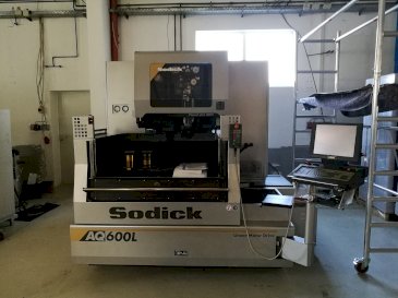 Sodick AQ600L Erosion Machine