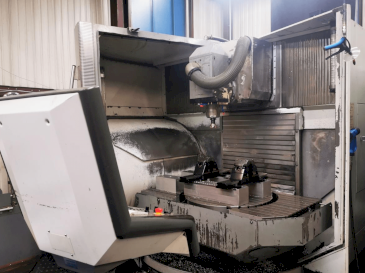 DECKEL MAHO DMU 100T (2004) 5-Axis Universal Machining Centre