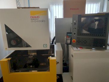 Fanuc Robocut C400iC Erosion machine