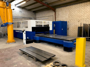 TRUMPF Trumatic L3030 (2005) Laser cutting machine