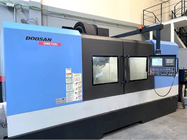 Doosan DNM705L Vertical Machining Center