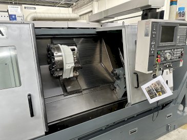 OKUMA LB 300 MC Lathe