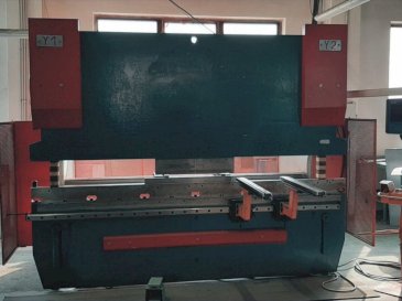 Beyeler PR6 Bending machine