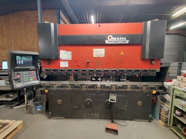 AMADA HFBO 125 30 Bending machine