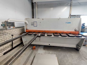 LVD MVSC 06/31 Shearing Machine