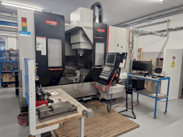 Quaser UX600/15C 5-axis Vertical Machining Center