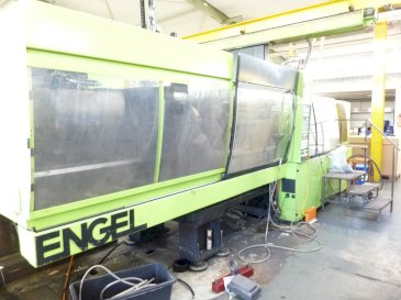 ENGEL ES 1800/275 HL Injection Moulding Machine