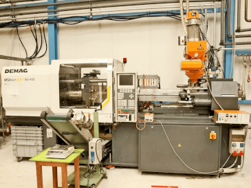 Used DEMAG Ergotech ET 100-400 viva | Injection Moulder