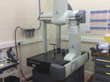 Hexagon DEA GLOBAL PERFORMANCE 05.05.05 Measuring Machine
