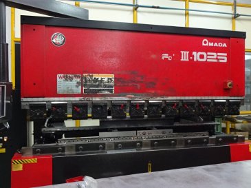 AMADA FBD1025NT Bending Machine