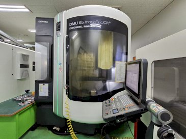 DECKEL MAHO DMU 65 monoBlock milling machine
