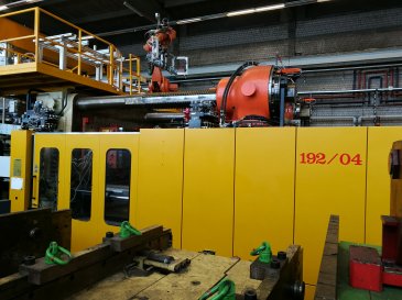 Husky EW 2000 RS 140/130 Injection Moulding Machine
