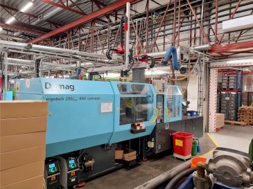 DEMAG Ergotech 200/560-840 concept injection moulding machine
